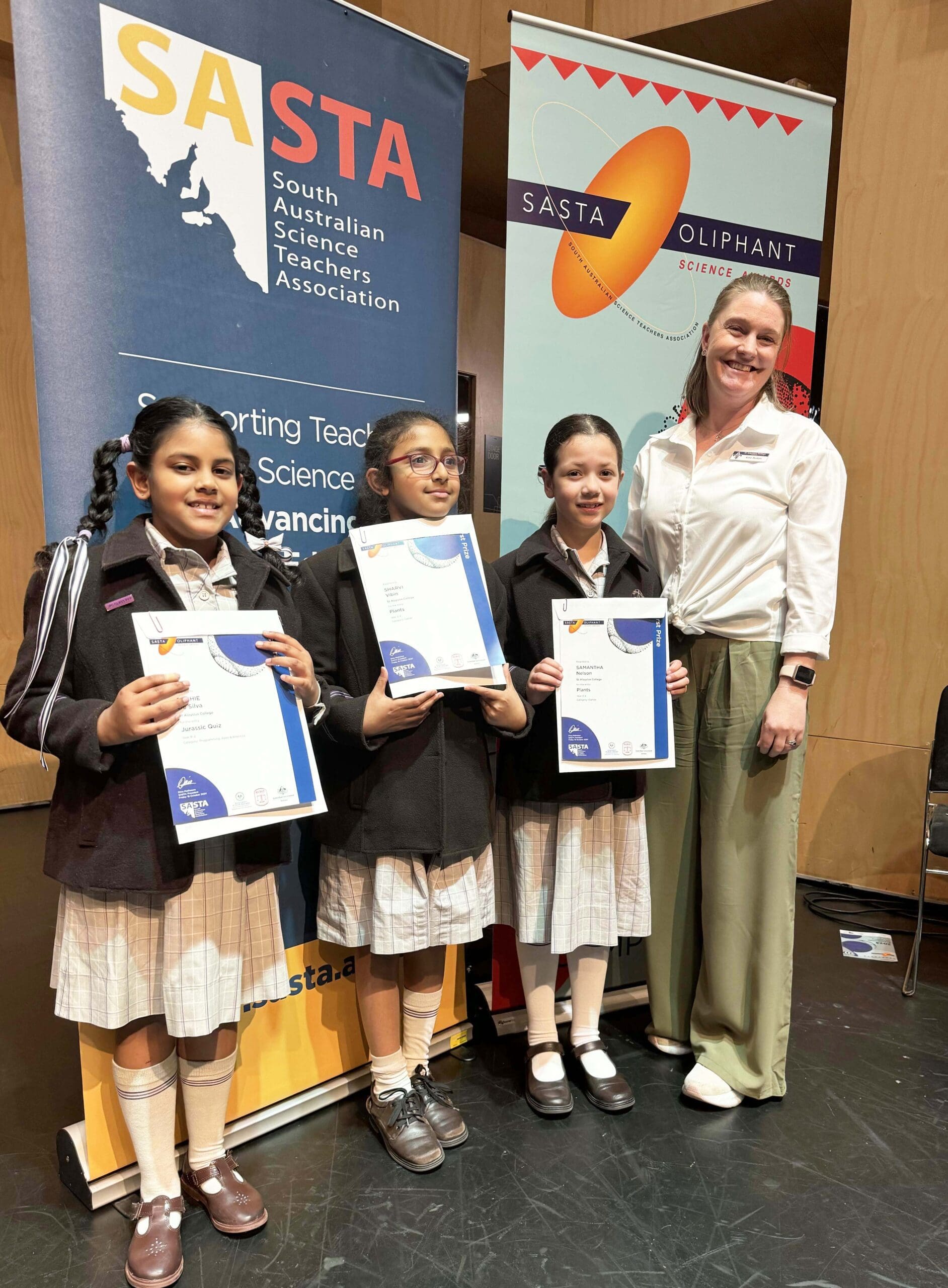 Oliphant Science Awards - St Aloysius College